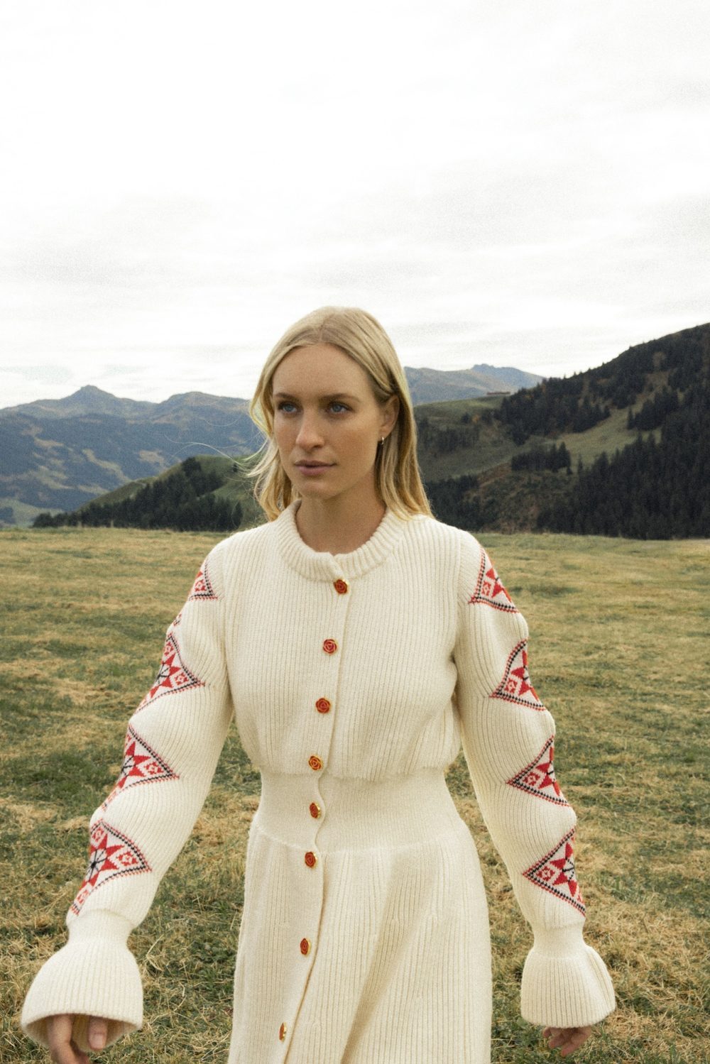 "Romanian Blouse" Coat, Extrafine Merino, White - AmiAmalia Luxury Knitwear