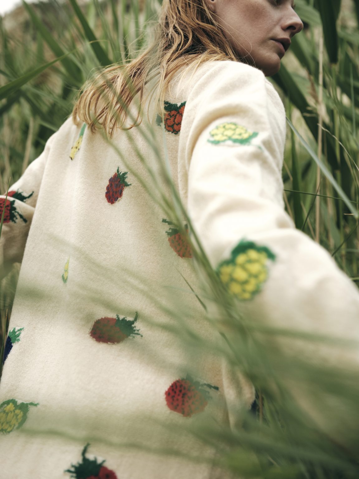 Berry Strawberry Cardigan - AmiAmalia Luxury Knitwear