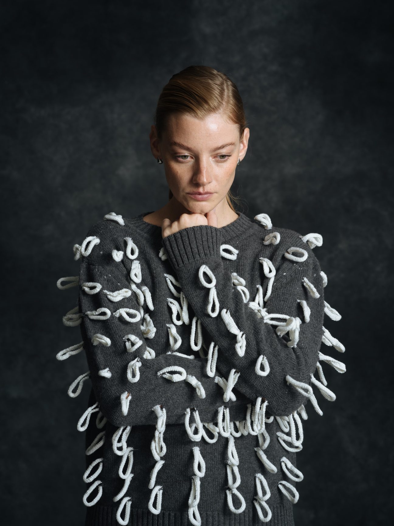 "Loops“ Sweater, Extrafine Merino, Grey & White - AmiAmalia Luxury Knitwear